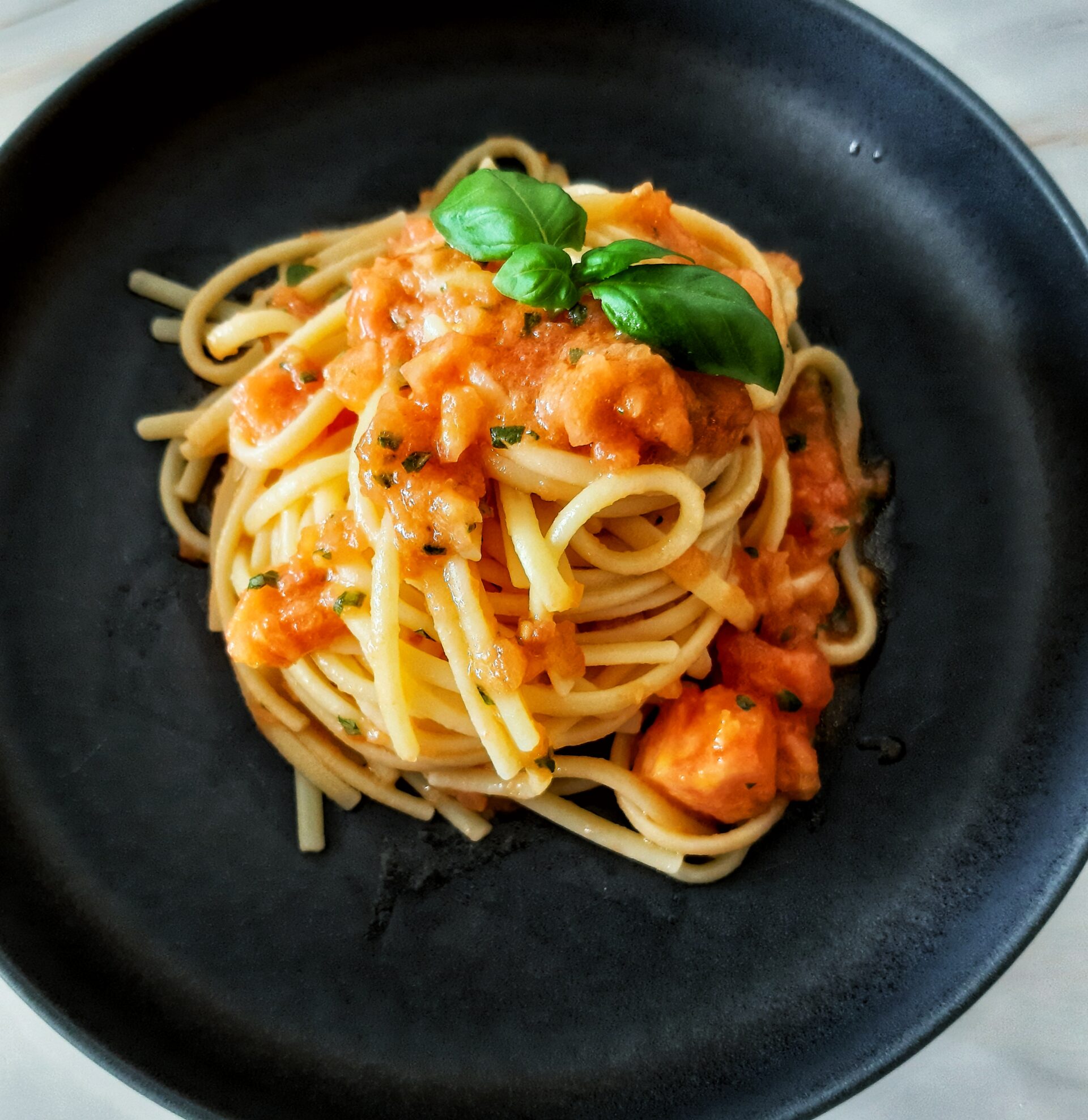 Cold Tomato & Basil Pasta sauce - the-balanced-plate