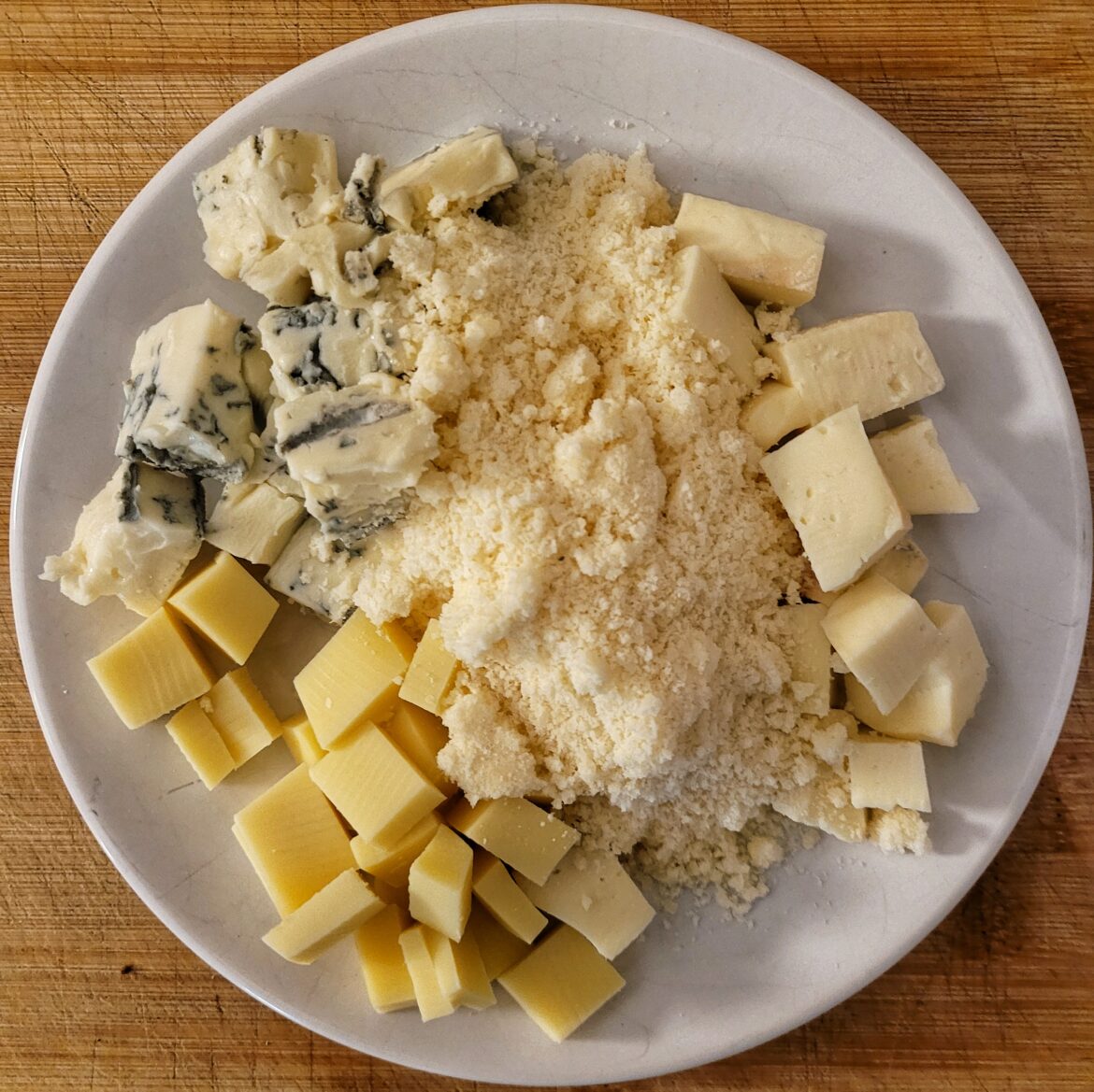 Easy & Traditional 4 Cheeses pasta Sauce - the-balanced-plate